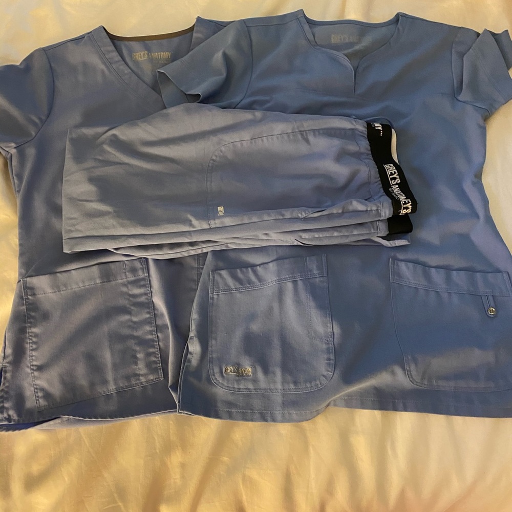Grey’s Anatomy Light Blue Scrub Set Small Tall - Gem